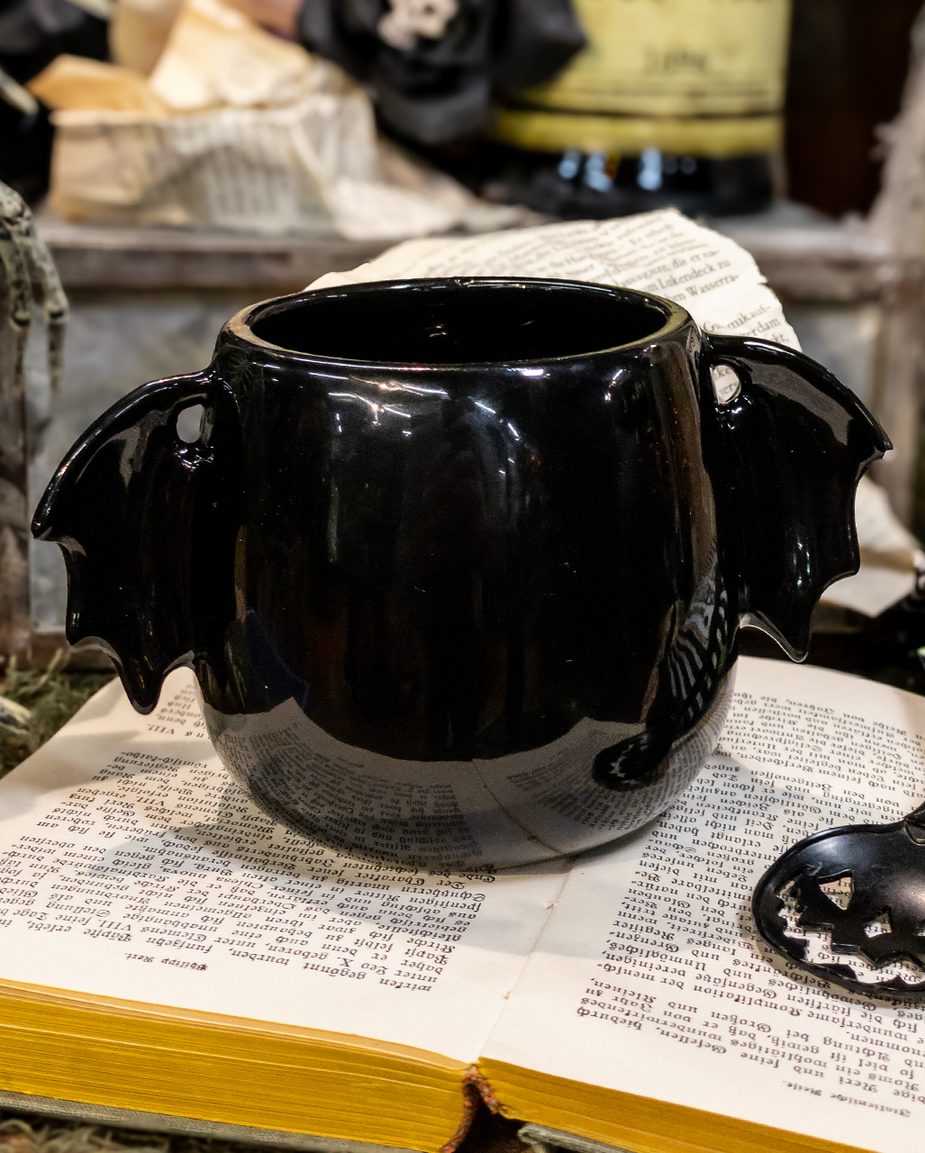 Black Mug With Bat Wings 400ml store online | - Karneval Universe