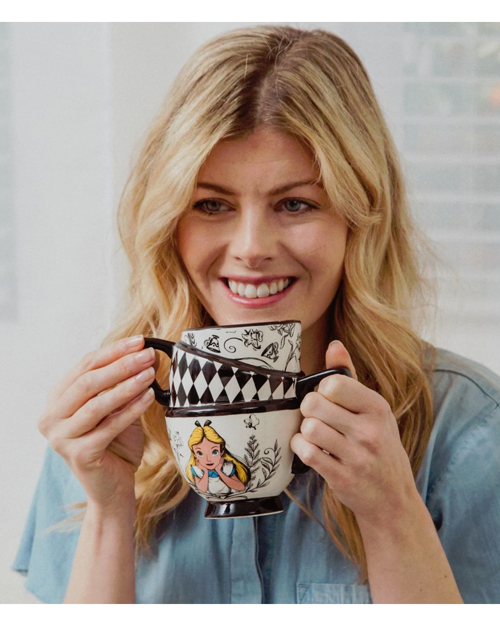 Disney Alice In Wonderland Stacked Teacup | Gift idea | - Karneval Universe